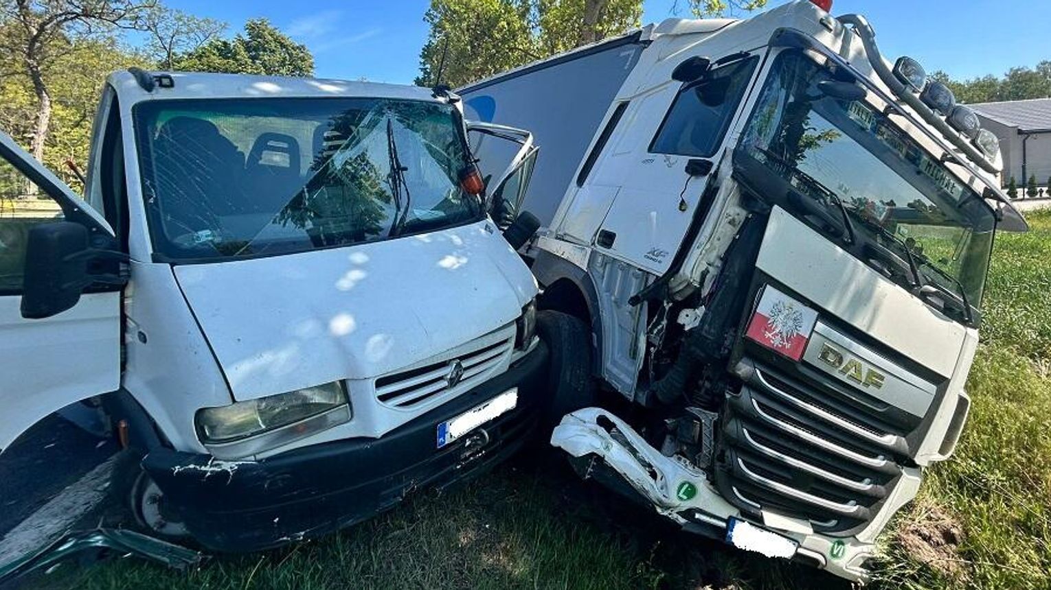 Groźne zdarzenie drogowe w Sierakówku